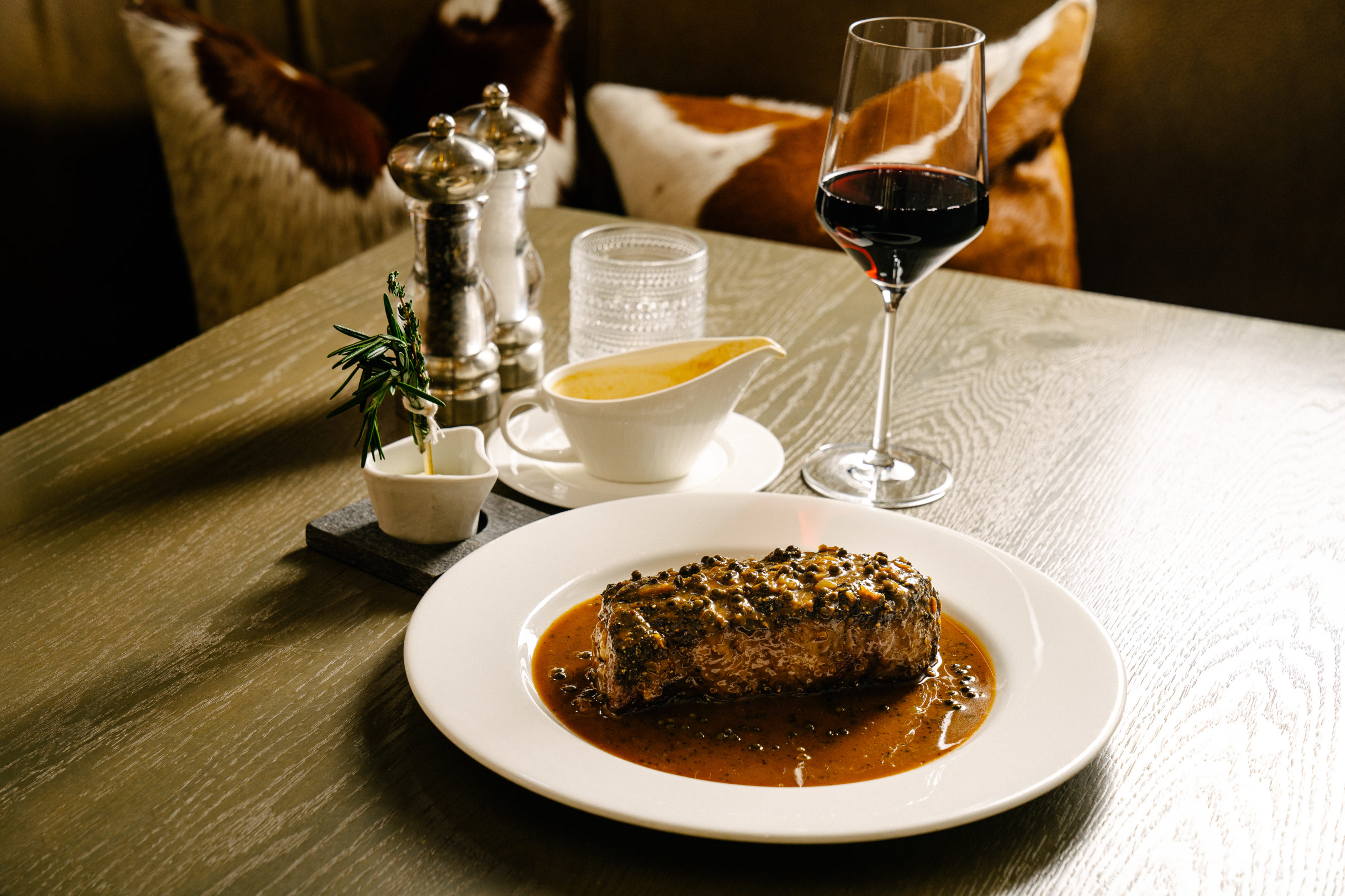 Mooo....Beacon Hill restaurant in Boston, MA on BostonChefs.com: guide ...