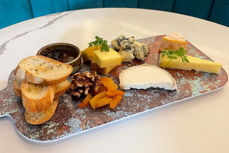 Batifol restaurant in Cambridge, MA on BostonChefs.com: guide to Boston ...